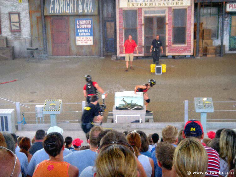 Universal Studios Photos - 63_Fear-Factor-Live